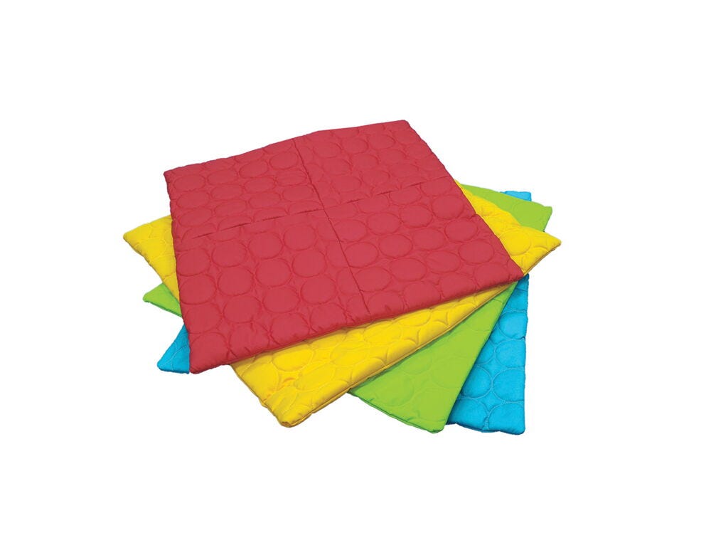 QUILTED OUTDOOR SEATING, Square Mats, Small, Set of 4